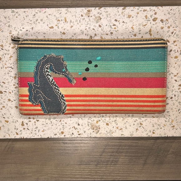Relic | Bags | Relic Brand Seahorse And Stripes Colorful Canvas And ...